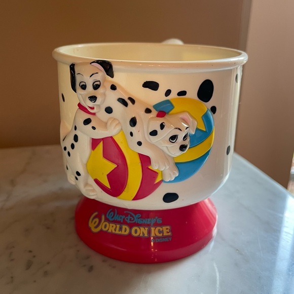 Disney | Kitchen | Vintage 1 Dalmatians Disney On Ice Novelty Cup ...